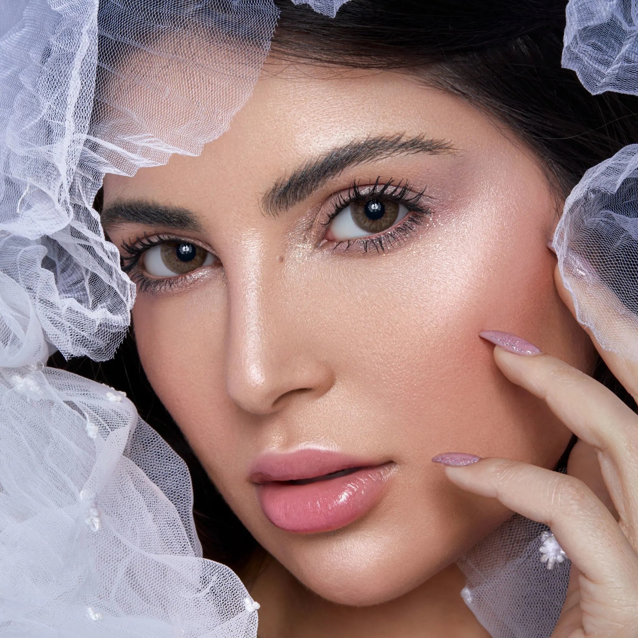 Moon – Bella Contact Lenses