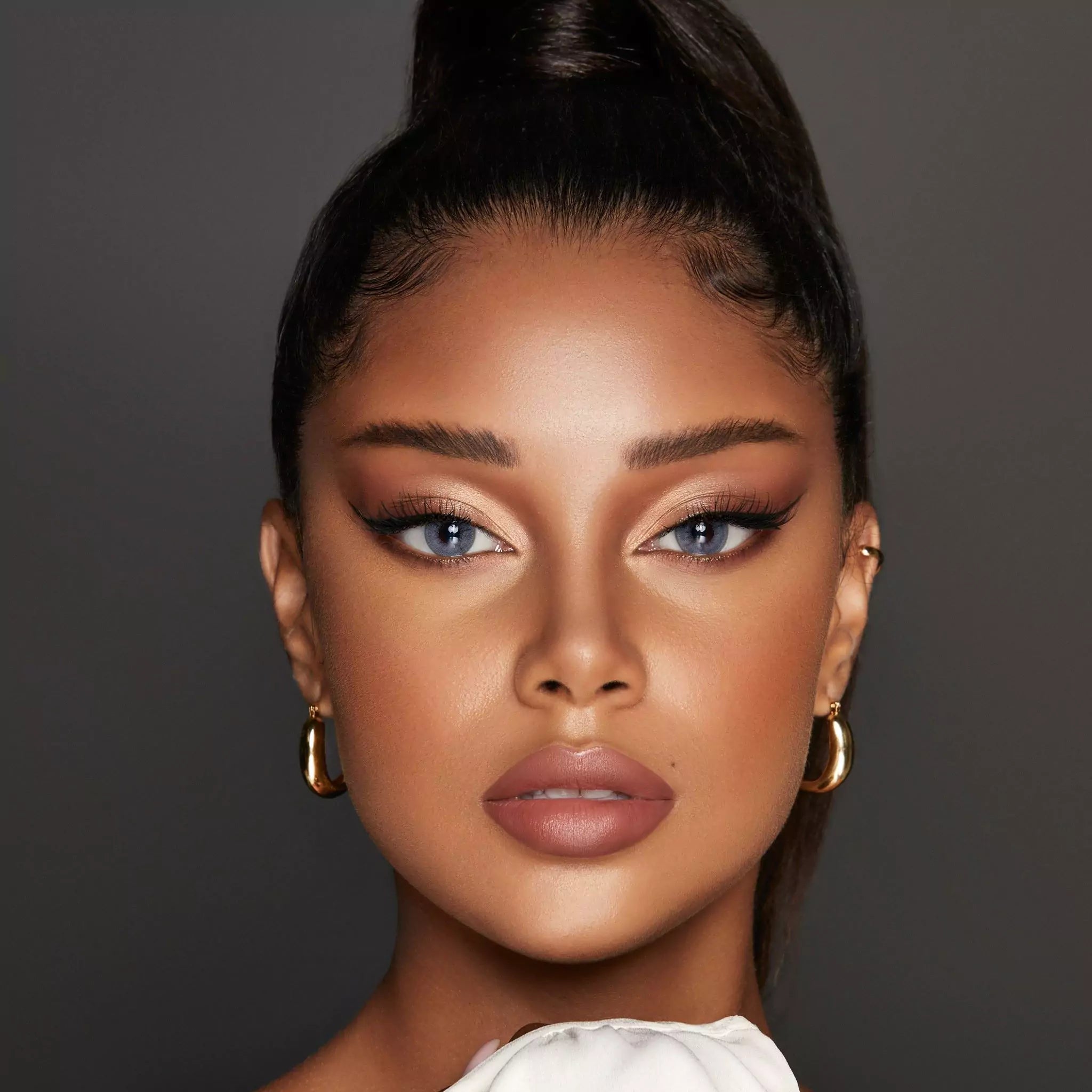 Bluish Gray – Bella Contact Lenses